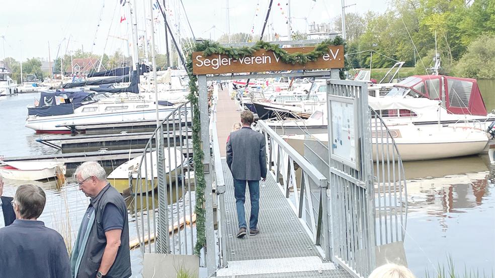 Strafzahlungen von VW fließen in neue Steganlage - Rheiderland Zeitung